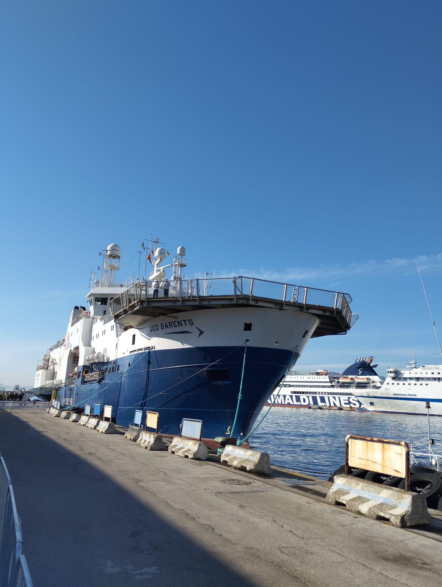 Accolta nel porto di Napoli la nave Geo Barents - Comune di Napoli